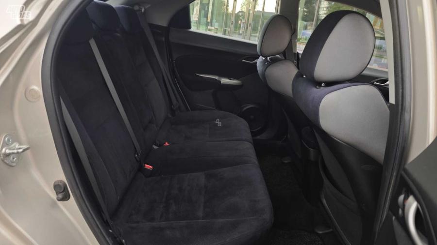 Grey Honda Civic 2008 in Alytus, with an engine capacity of 2.20 L and mileage of 259 thousand km for 2500 €, photo 15 on AUTOMOTO.COM.LV