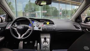 Grey Honda Civic 2008 in Alytus, with an engine capacity of 2.20 L and mileage of 259 thousand km for 2500 €, photo 16 on AUTOMOTO.COM.LV