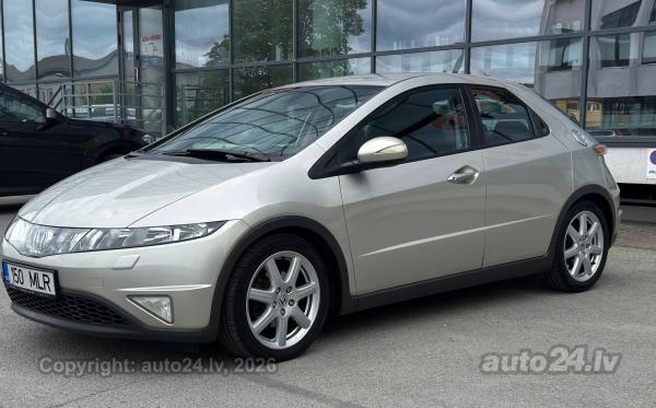 Grey Honda Civic 2008 in Tallinn, with an engine capacity of 1.80 L and mileage of 176 thousand km for 2998 €, photo 3 on AUTOMOTO.COM.LV