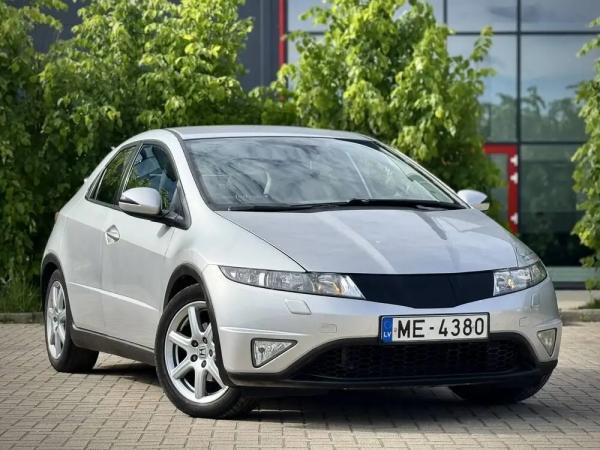 Pelēks Honda Civic 2008 Rīga, ar dzinēja tilpumu 2.20 L un nobraukumu 230 tūkst. km par 1800 €, foto 1 vietnē AUTOMOTO.COM.LV