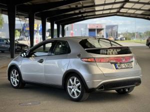 Pelēks Honda Civic 2008 Rīga, ar dzinēja tilpumu 2.20 L un nobraukumu 230 tūkst. km par 1800 €, foto 7 vietnē AUTOMOTO.COM.LV