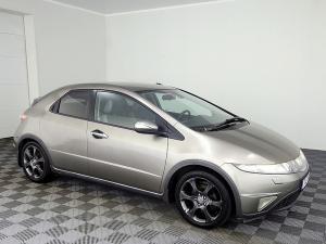 Pelēks Honda Civic 2008 Tallina, ar dzinēja tilpumu 1.80 L un nobraukumu 252 tūkst. km par 1299 €, foto  vietnē AUTOMOTO.COM.LV