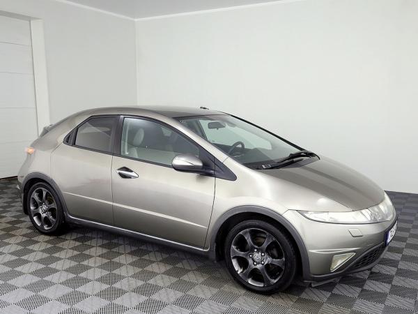 Pelēks Honda Civic 2008 Tallina, ar dzinēja tilpumu 1.80 L un nobraukumu 252 tūkst. km par 1299 €, foto 10 vietnē AUTOMOTO.COM.LV