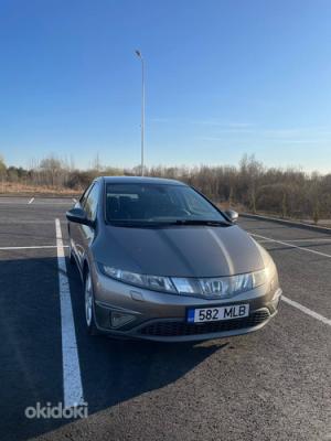 Pelēks Honda Civic 2008 Narva, ar dzinēja tilpumu 1.80 L un nobraukumu 176 tūkst. km par 3200 €, foto 3 vietnē AUTOMOTO.COM.LV