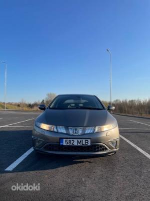 Pelēks Honda Civic 2008 Narva, ar dzinēja tilpumu 1.80 L un nobraukumu 176 tūkst. km par 3200 €, foto 4 vietnē AUTOMOTO.COM.LV