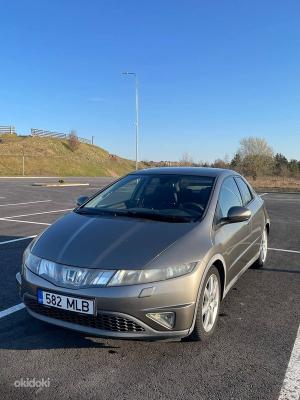 Pelēks Honda Civic 2008 Narva, ar dzinēja tilpumu 1.80 L un nobraukumu 176 tūkst. km par 3200 €, foto 9 vietnē AUTOMOTO.COM.LV