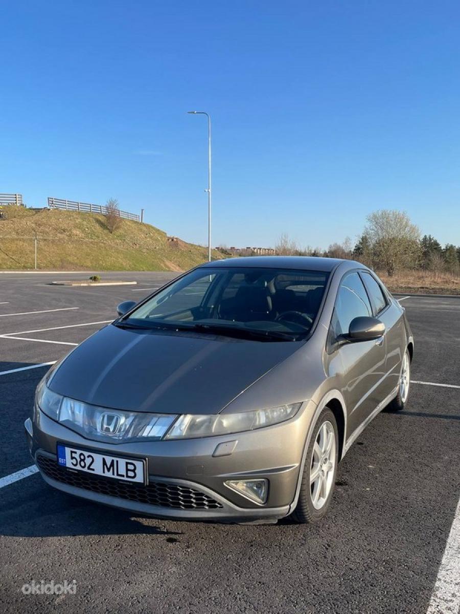 Pelēks Honda Civic 2008 Narva, ar dzinēja tilpumu 1.80 L un nobraukumu 176 tūkst. km par 3200 €, foto 9 vietnē AUTOMOTO.COM.LV