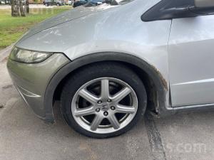 Pelēks Honda Civic 2008 Rīga, ar dzinēja tilpumu 2.20 L un nobraukumu 309 tūkst. km par 890 €, foto 5 vietnē AUTOMOTO.COM.LV