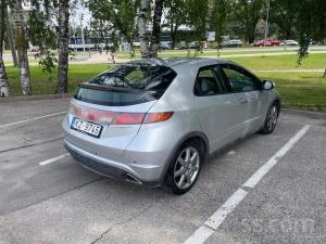 Pelēks Honda Civic 2008 Rīga, ar dzinēja tilpumu 2.20 L un nobraukumu 309 tūkst. km par 890 €, foto 7 vietnē AUTOMOTO.COM.LV