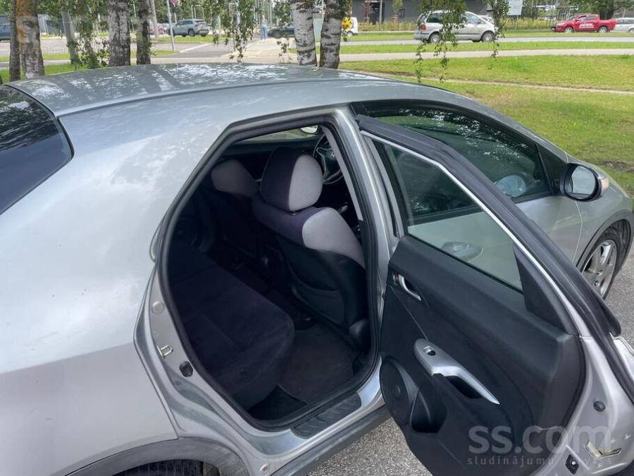 Pelēks Honda Civic 2008 Rīga, ar dzinēja tilpumu 2.20 L un nobraukumu 309 tūkst. km par 890 €, foto 13 vietnē AUTOMOTO.COM.LV