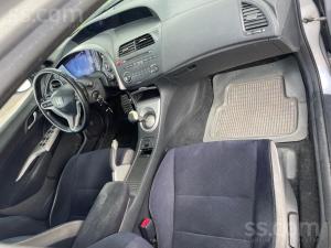Pelēks Honda Civic 2008 Rīga, ar dzinēja tilpumu 2.20 L un nobraukumu 309 tūkst. km par 890 €, foto 14 vietnē AUTOMOTO.COM.LV