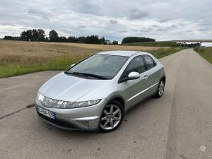Grey Honda Civic 2008 in Kaunas, with an engine capacity of 1.80 L and mileage of 330 thousand km for 1550 €, photo  on AUTOMOTO.COM.LV