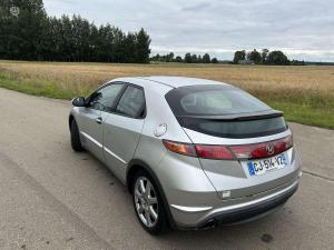 Pelēks Honda Civic 2008 Kauņa, ar dzinēja tilpumu 1.80 L un nobraukumu 330 tūkst. km par 1550 €, foto 3 vietnē AUTOMOTO.COM.LV
