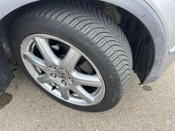 Pelēks Honda Civic 2008 Kauņa, ar dzinēja tilpumu 1.80 L un nobraukumu 330 tūkst. km par 1550 €, foto 7 vietnē AUTOMOTO.COM.LV