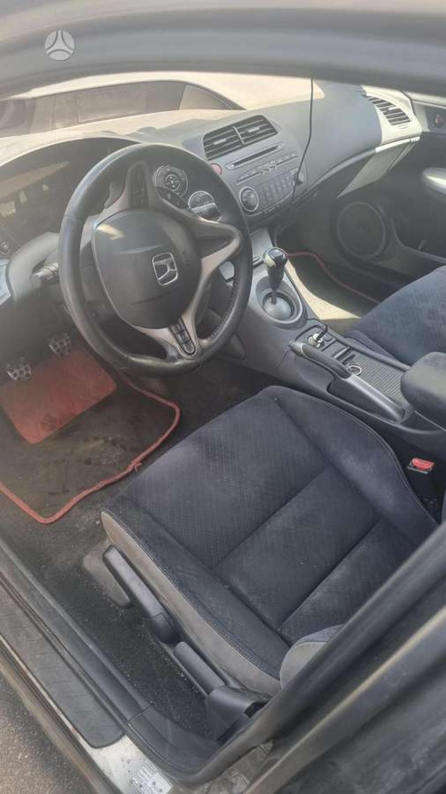 Pelēks Honda Civic 2008 Viļņa, ar dzinēja tilpumu 1.80 L un nobraukumu 305 tūkst. km par 1800 €, foto 7 vietnē AUTOMOTO.COM.LV