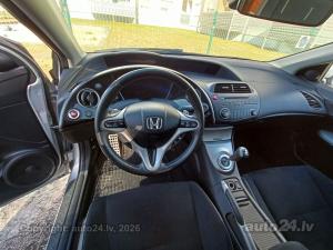 Pelēks Honda Civic 2008 Tallina, ar dzinēja tilpumu 1.80 L un nobraukumu 189 tūkst. km par 2499 €, foto 12 vietnē AUTOMOTO.COM.LV