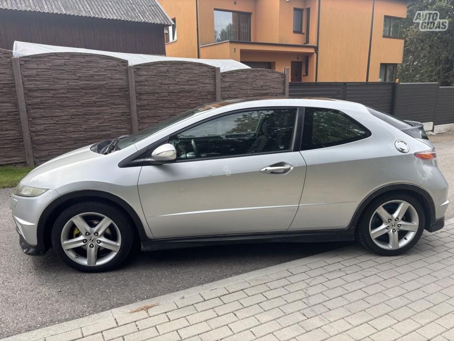 Pelēks Honda Civic 2008 Kauņa, ar dzinēja tilpumu 2.20 L un nobraukumu 290 tūkst. km par 2350 €, foto 3 vietnē AUTOMOTO.COM.LV