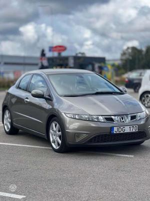 Pelēks Honda Civic 2008 Kauņa, ar dzinēja tilpumu 1.80 L un nobraukumu 309 tūkst. km par 2999 €, foto  vietnē AUTOMOTO.COM.LV