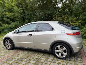 Pelēks Honda Civic 2008 Tallina, ar dzinēja tilpumu 1.80 L un nobraukumu 189 tūkst. km par 2800 €, foto 4 vietnē AUTOMOTO.COM.LV