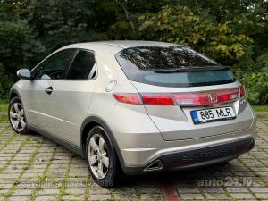 Pelēks Honda Civic 2008 Tallina, ar dzinēja tilpumu 1.80 L un nobraukumu 189 tūkst. km par 2800 €, foto 5 vietnē AUTOMOTO.COM.LV