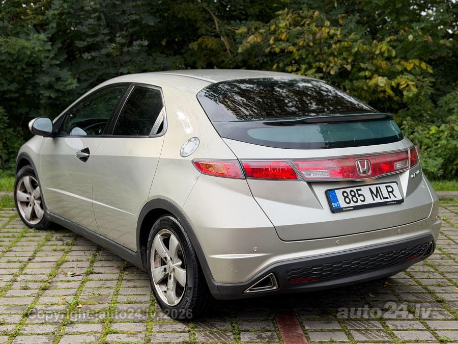 Pelēks Honda Civic 2008 Tallina, ar dzinēja tilpumu 1.80 L un nobraukumu 189 tūkst. km par 2800 €, foto 5 vietnē AUTOMOTO.COM.LV