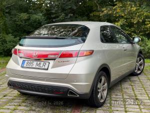Pelēks Honda Civic 2008 Tallina, ar dzinēja tilpumu 1.80 L un nobraukumu 189 tūkst. km par 2800 €, foto 6 vietnē AUTOMOTO.COM.LV