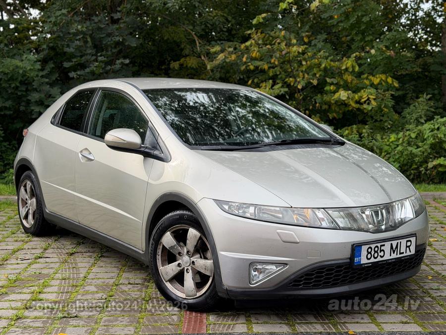Pelēks Honda Civic 2008 Tallina, ar dzinēja tilpumu 1.80 L un nobraukumu 189 tūkst. km par 2800 €, foto 8 vietnē AUTOMOTO.COM.LV