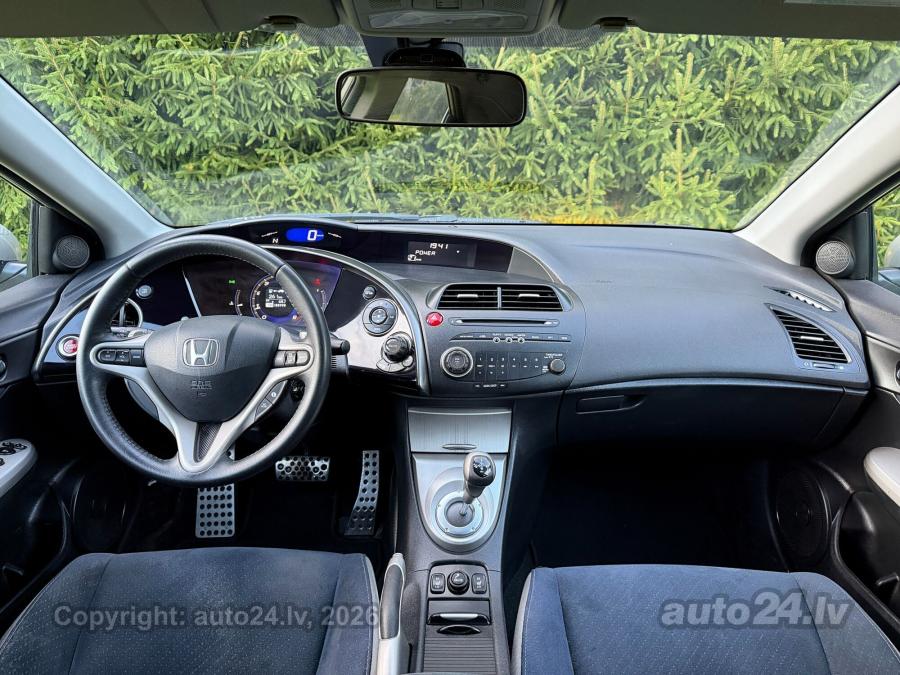 Pelēks Honda Civic 2008 Tallina, ar dzinēja tilpumu 1.80 L un nobraukumu 189 tūkst. km par 2800 €, foto 13 vietnē AUTOMOTO.COM.LV