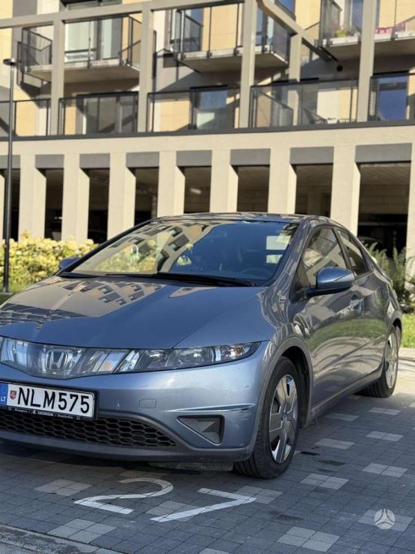 Pelēks Honda Civic 2008 Viļņa, ar dzinēja tilpumu 1.34 L un nobraukumu 269 tūkst. km par 2150 €, foto 4 vietnē AUTOMOTO.COM.LV