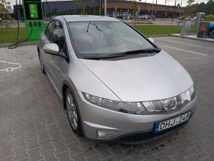 Grey Honda Civic 2008 in Vilnius, with an engine capacity of 1.80 L and mileage of 293 thousand km for 3450 €, photo 8 on AUTOMOTO.COM.LV