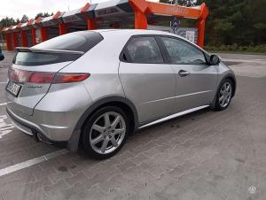 Grey Honda Civic 2008 in Vilnius, with an engine capacity of 1.80 L and mileage of 293 thousand km for 3450 €, photo 11 on AUTOMOTO.COM.LV