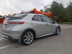 Grey Honda Civic 2008 in Vilnius, with an engine capacity of 1.80 L and mileage of 293 thousand km for 3450 €, photo 12 on AUTOMOTO.COM.LV