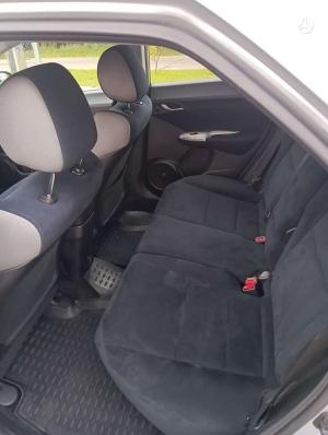 Grey Honda Civic 2008 in Vilnius, with an engine capacity of 1.80 L and mileage of 293 thousand km for 3450 €, photo 21 on AUTOMOTO.COM.LV