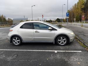 Grey Honda Civic 2008 in Parnu, with an engine capacity of 1.80 L and mileage of 201 thousand km for 2000 €, photo 11 on AUTOMOTO.COM.LV