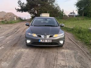 Pelēks Honda Civic 2009 Kauņa, ar dzinēja tilpumu 2.20 L un nobraukumu 320 tūkst. km par 1500 €, foto 4 vietnē AUTOMOTO.COM.LV