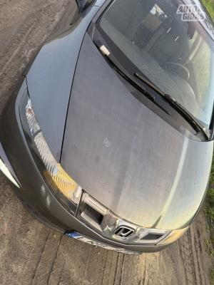 Pelēks Honda Civic 2009 Kauņa, ar dzinēja tilpumu 2.20 L un nobraukumu 320 tūkst. km par 1500 €, foto 7 vietnē AUTOMOTO.COM.LV