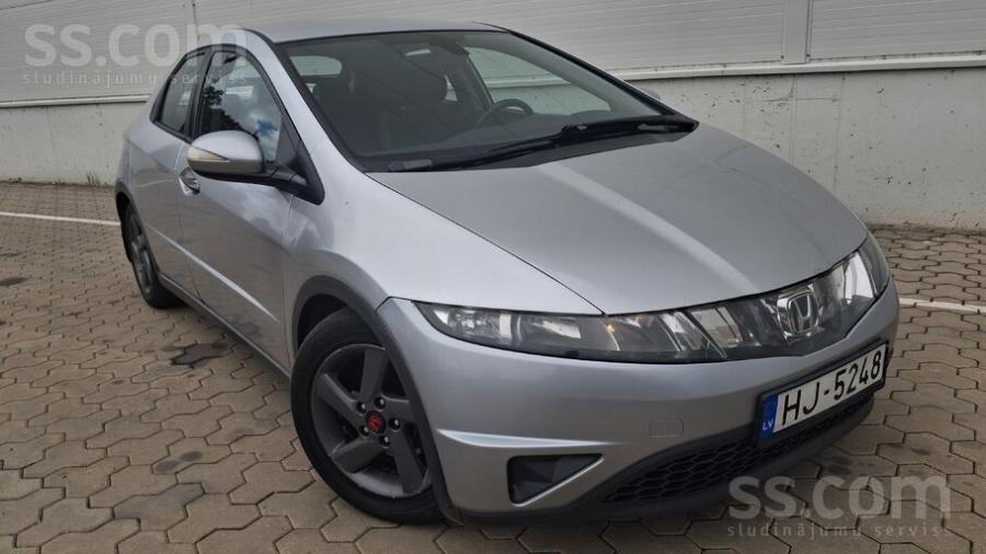 Pelēks Honda Civic 2009 Rīga, ar dzinēja tilpumu 1.80 L un nobraukumu 274 tūkst. km par 3450 €, foto 1 vietnē AUTOMOTO.COM.LV
