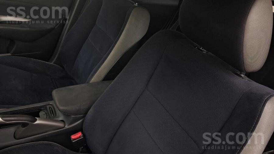 Pelēks Honda Civic 2009 Rīga, ar dzinēja tilpumu 1.80 L un nobraukumu 274 tūkst. km par 3450 €, foto 5 vietnē AUTOMOTO.COM.LV