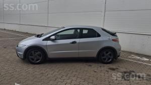 Pelēks Honda Civic 2009 Rīga, ar dzinēja tilpumu 1.80 L un nobraukumu 274 tūkst. km par 3450 €, foto 27 vietnē AUTOMOTO.COM.LV