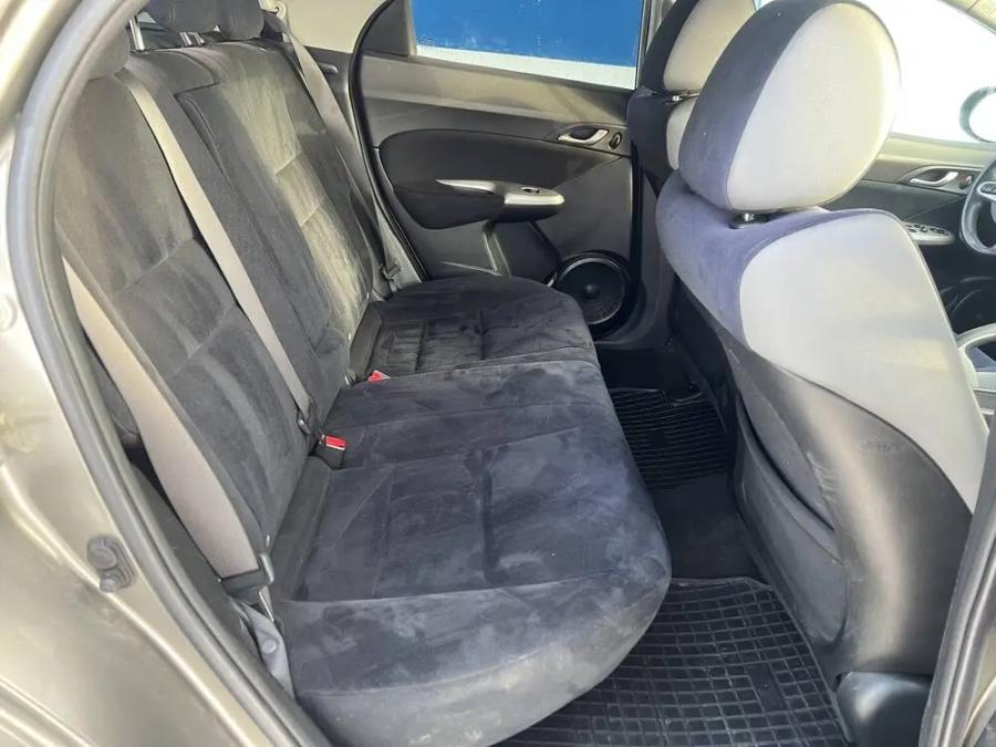 Grey Honda Civic 2009 in Rezekne, with an engine capacity of 2.20 L and mileage of 287 thousand km for 2750 €, photo 16 on AUTOMOTO.COM.LV