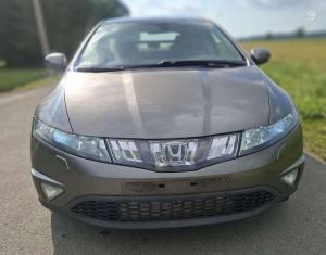 Pelēks Honda Civic 2009 Pakruojis, ar dzinēja tilpumu 2.20 L un nobraukumu 31 tūkst. km par 2250 €, foto  vietnē AUTOMOTO.COM.LV