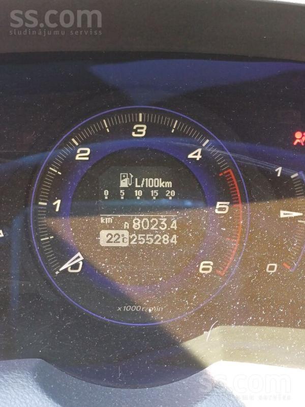 Grey Honda Civic 2009 in Riga, with an engine capacity of 2.20 L and mileage of 0 thousand km for 3500 €, photo 6 on AUTOMOTO.COM.LV