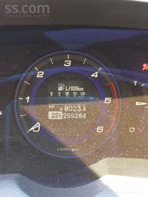 Grey Honda Civic 2009 in Riga, with an engine capacity of 2.20 L and mileage of 0 thousand km for 3500 €, photo 7 on AUTOMOTO.COM.LV