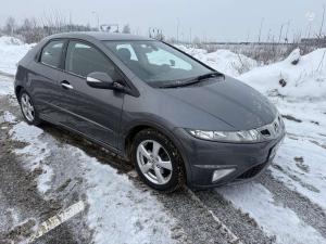 Pelēks Honda Civic 2010 Viļņa, ar dzinēja tilpumu 1.40 L un nobraukumu 180 tūkst. km par 3390 €, foto  vietnē AUTOMOTO.COM.LV