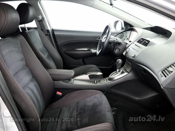 Серый Хонда Цивик 2011 в Таллин, объемом двигателя 1.80 л и пробегом 114 тыс. км за 4499 €, фото 7 на AUTOMOTO.COM.LV