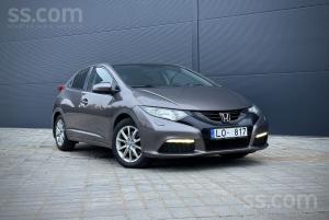 Pelēks Honda Civic 2012 Rīga, ar dzinēja tilpumu 1.80 L un nobraukumu 198 tūkst. km par 5950 €, foto 4 vietnē AUTOMOTO.COM.LV
