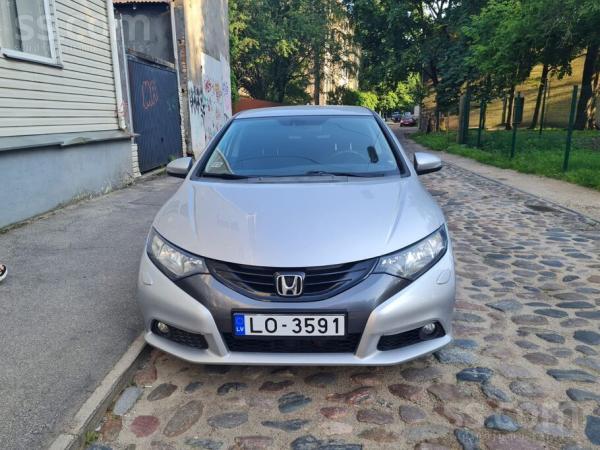 Pelēks Honda Civic 2012 Rīga, ar dzinēja tilpumu 2.20 L un nobraukumu 0 tūkst. km par 4300 €, foto 3 vietnē AUTOMOTO.COM.LV