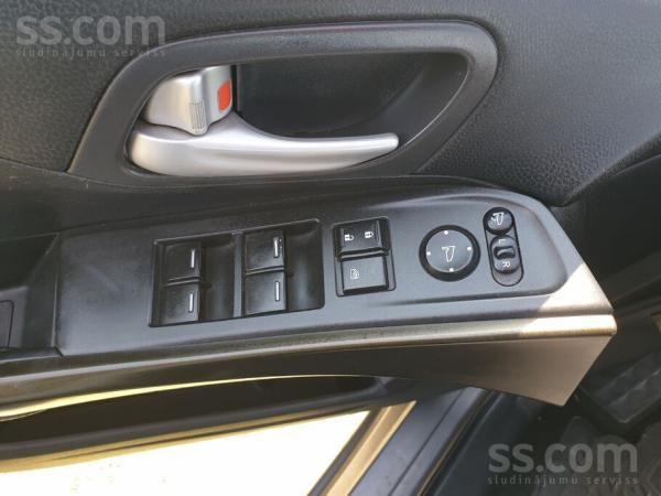 Pelēks Honda Civic 2012 Liepāja, ar dzinēja tilpumu 2.20 L un nobraukumu 228 tūkst. km par 5200 €, foto 10 vietnē AUTOMOTO.COM.LV