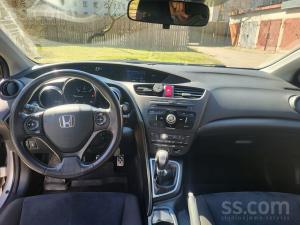 Pelēks Honda Civic 2012 Rīga, ar dzinēja tilpumu 2.20 L un nobraukumu 0 tūkst. km par 3900 €, foto 5 vietnē AUTOMOTO.COM.LV