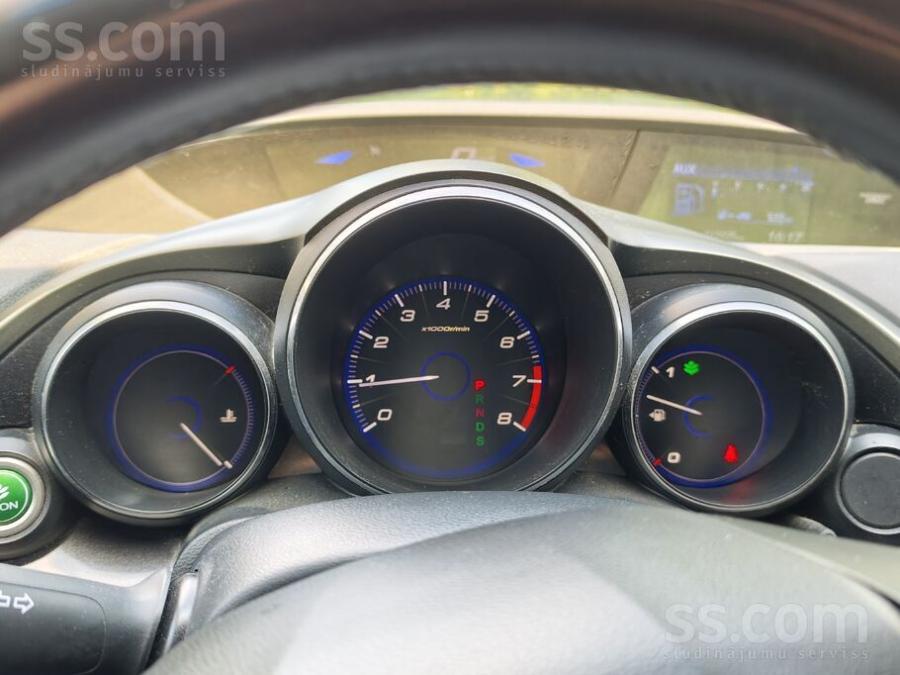 Pelēks Honda Civic 2012 Rīga, ar dzinēja tilpumu 1.80 L un nobraukumu 213 tūkst. km par 7100 €, foto 10 vietnē AUTOMOTO.COM.LV